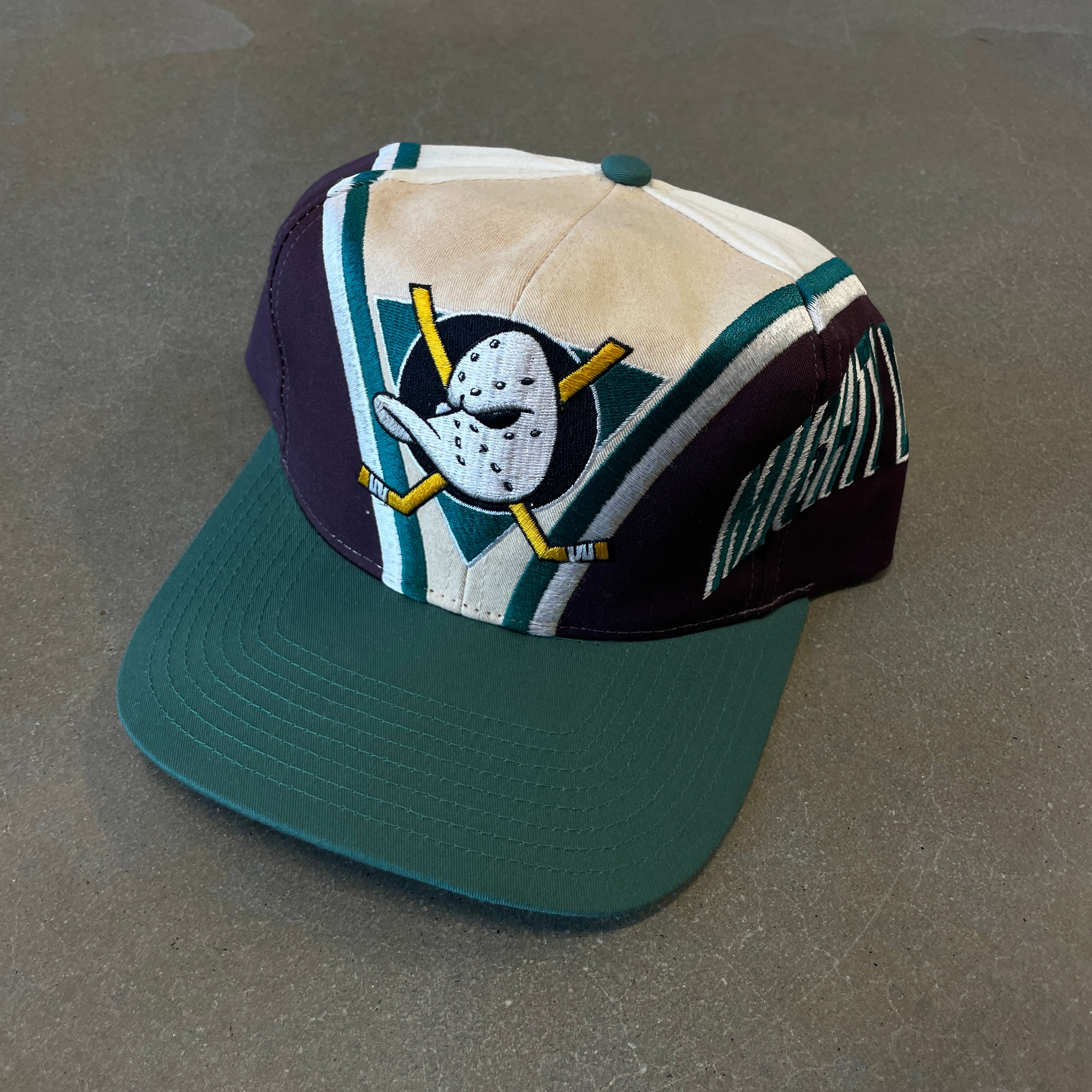 Vintage 1990s Anaheim Mighty Ducks Snapback Hat – crookedgarments